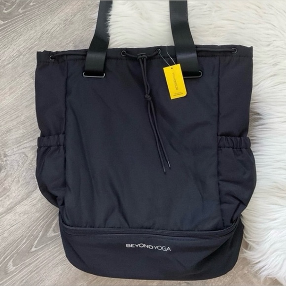 Beyond Yoga | Bags | Nwt Beyond Yoga Convertible Gym Backpack Tote Bag ...